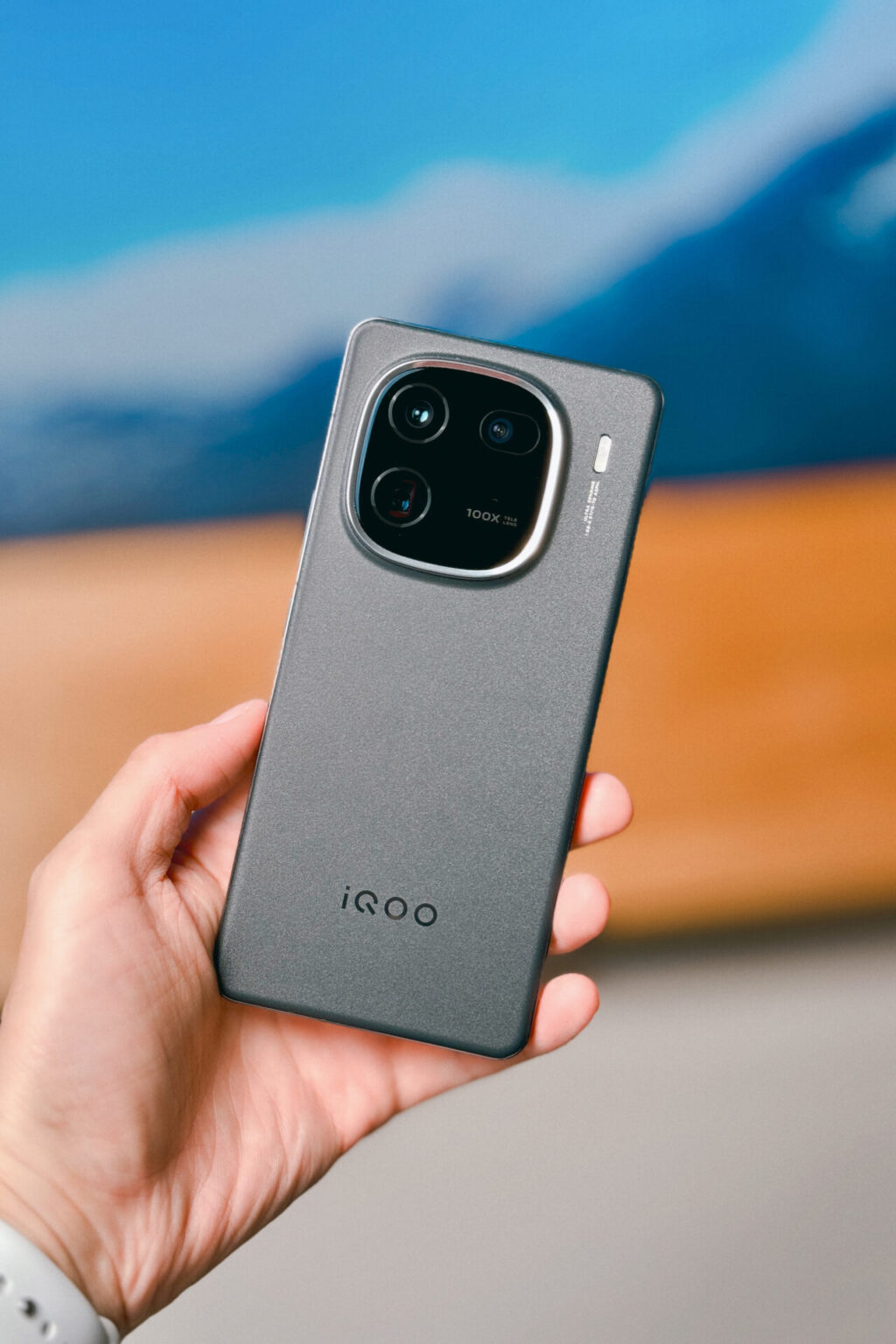 iQOO Reportedly Developing Ultra Flagship: iQOO 14 Ultra in the Works